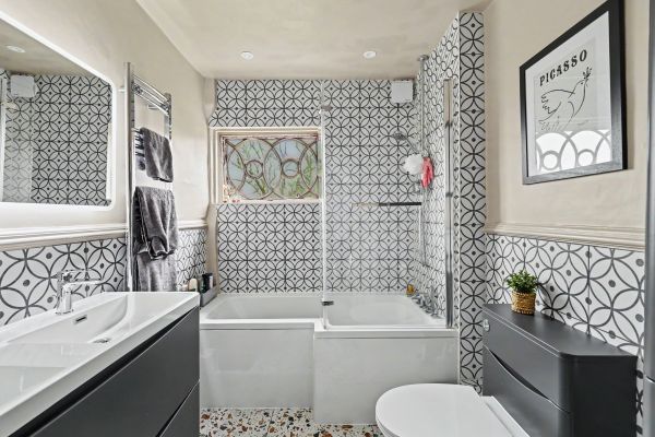 Interior designer reveals the colours which took her Georgian home from ...